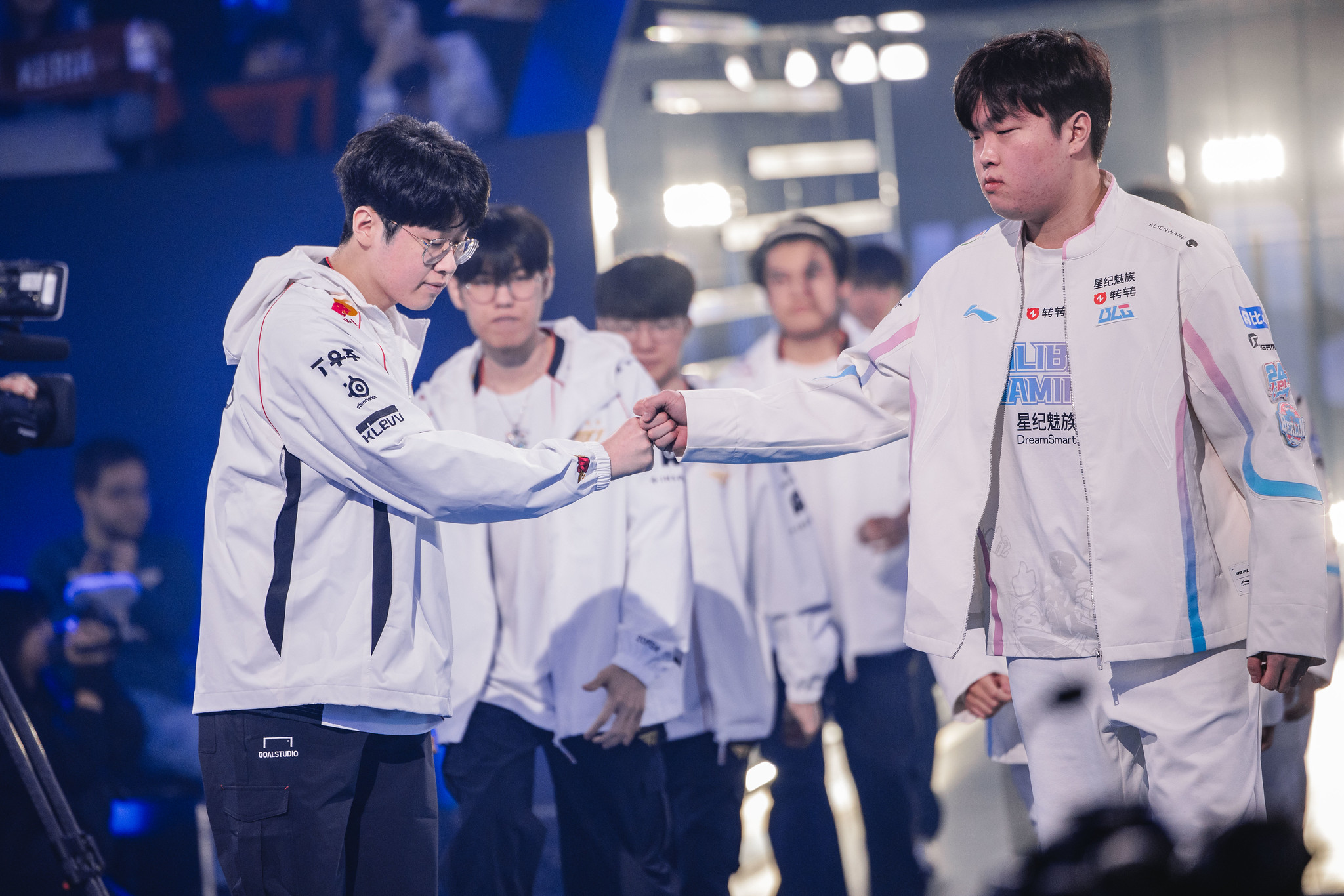 T1 Sukses Tekuk Bilibili Gaming di Swiss Stage, Fans Sedikit Lega | HASAGI